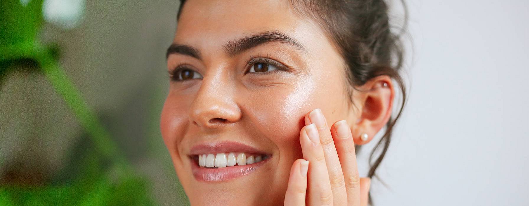 Få glow & lyster i ansiktet med 3 enkla steg | Wele - Weleda